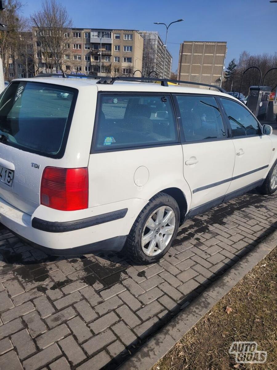 Volkswagen Passat 1998 Kauņa, ar dzinēja tilpumu 1.90 L un nobraukumu 290 tūkst. km par 700 €, foto 3 vietnē AUTOMOTO.COM.LV