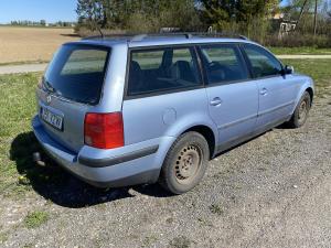 Volkswagen Passat 1998 Rakvere, ar dzinēja tilpumu 0.00 L un nobraukumu 312 tūkst. km par 400 €, foto 5 vietnē AUTOMOTO.COM.LV