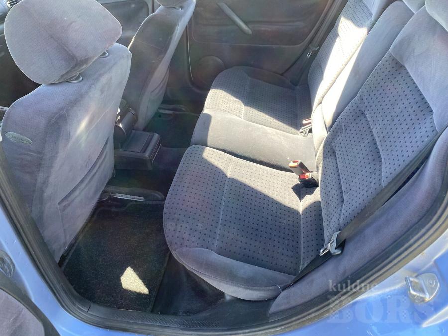 Volkswagen Passat 1998 Rakvere, ar dzinēja tilpumu 0.00 L un nobraukumu 312 tūkst. km par 400 €, foto 8 vietnē AUTOMOTO.COM.LV