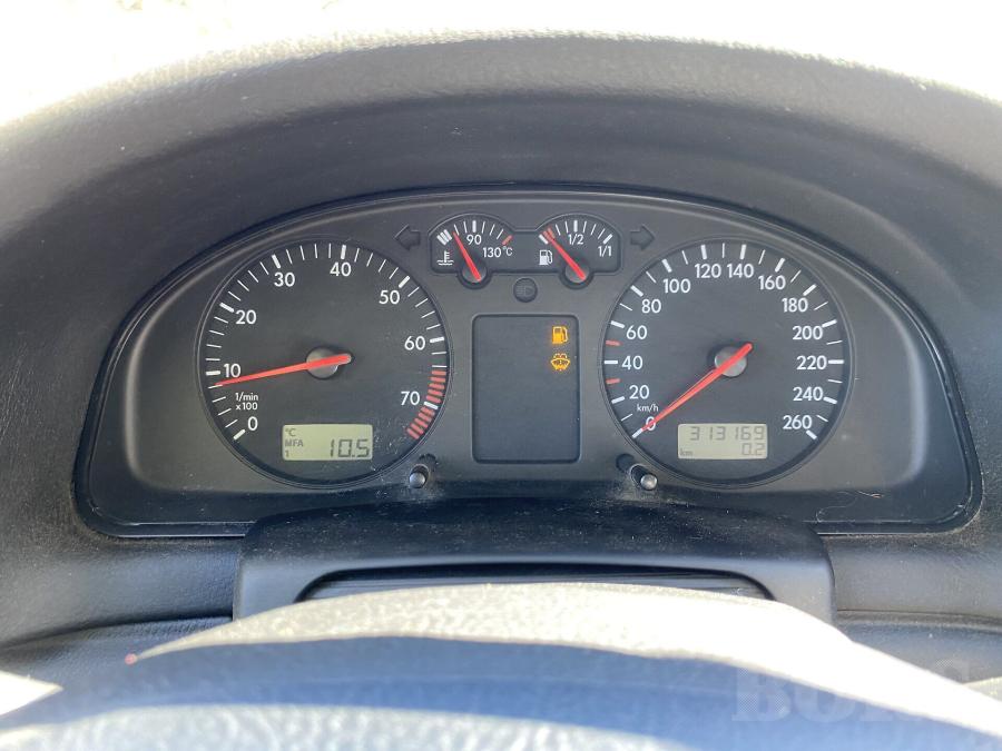 Volkswagen Passat 1998 Rakvere, ar dzinēja tilpumu 0.00 L un nobraukumu 312 tūkst. km par 400 €, foto 9 vietnē AUTOMOTO.COM.LV