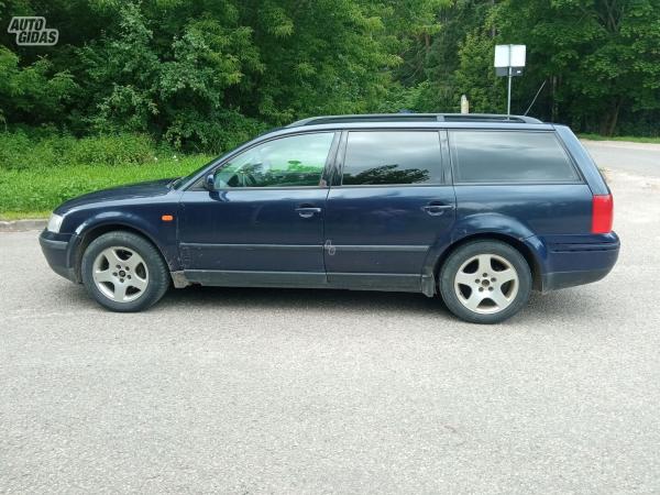 Volkswagen Passat 1998 in Vilnius, with an engine capacity of 1.90 L and mileage of 392 thousand km for 990 €, photo 2 on AUTOMOTO.COM.LV