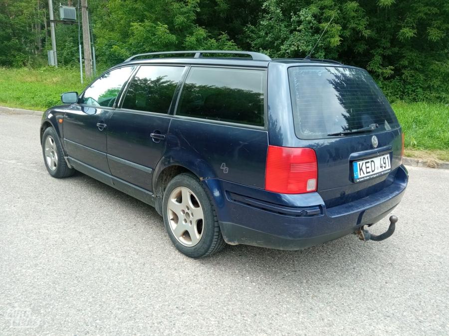Volkswagen Passat 1998 in Vilnius, with an engine capacity of 1.90 L and mileage of 392 thousand km for 990 €, photo 4 on AUTOMOTO.COM.LV