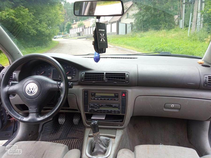 Volkswagen Passat 1998 Viļņa, ar dzinēja tilpumu 1.90 L un nobraukumu 392 tūkst. km par 990 €, foto 18 vietnē AUTOMOTO.COM.LV
