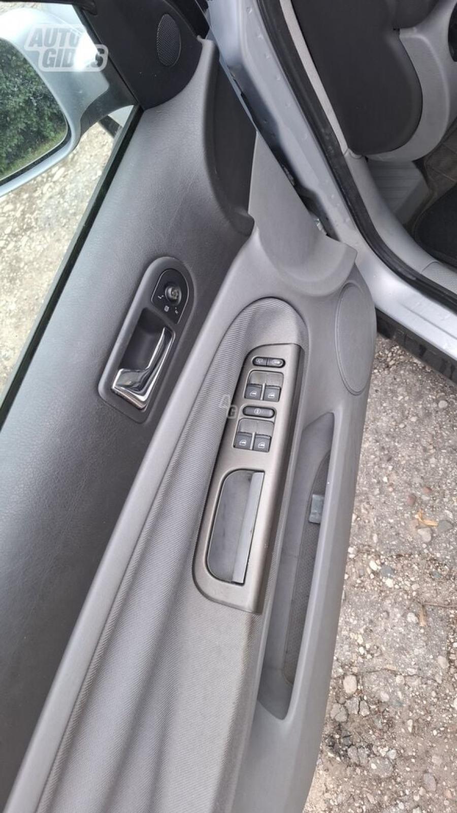 Volkswagen Passat 1998 Vilkaviškis, ar dzinēja tilpumu 1.90 L un nobraukumu 280 tūkst. km par 1850 €, foto 11 vietnē AUTOMOTO.COM.LV