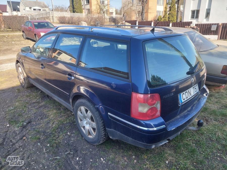 Volkswagen Passat 1999 Varėna, ar dzinēja tilpumu 2.80 L un nobraukumu 400 tūkst. km par 700 €, foto 3 vietnē AUTOMOTO.COM.LV