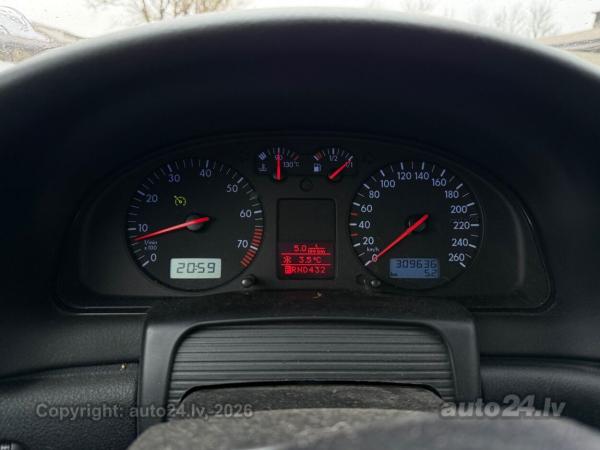 Volkswagen Passat 1999 in Tartu, with an engine capacity of 2.80 L and mileage of 0 thousand km for 650 €, photo 11 on AUTOMOTO.COM.LV