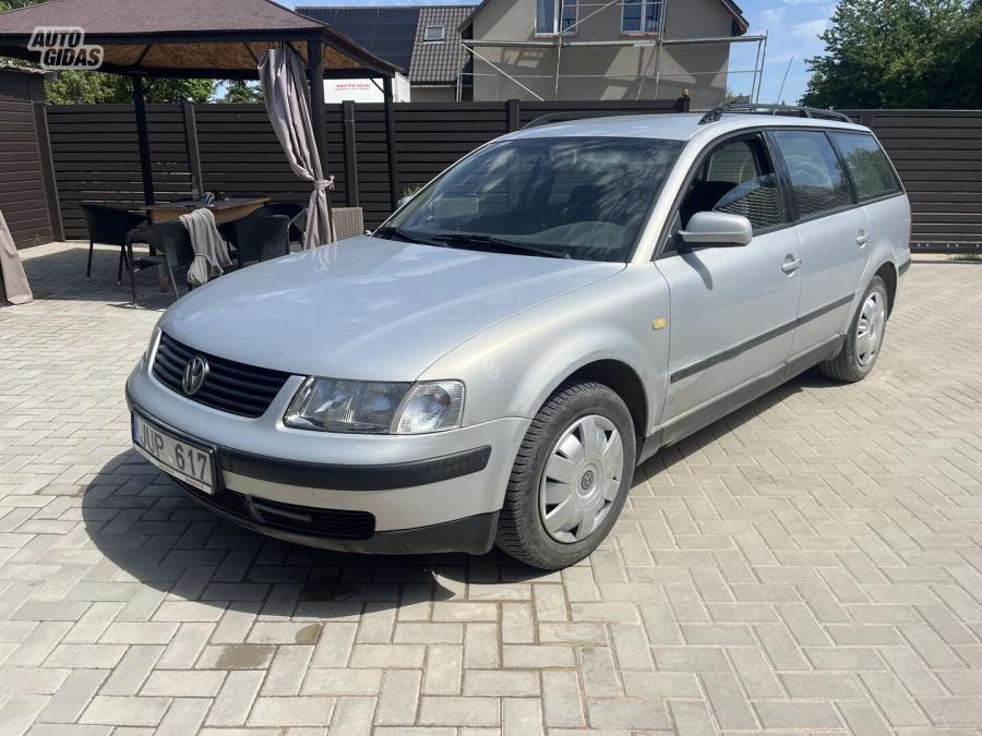Volkswagen Passat 1999 Viļņa, ar dzinēja tilpumu 1.60 L un nobraukumu 400 tūkst. km par 999 €, foto 1 vietnē AUTOMOTO.COM.LV