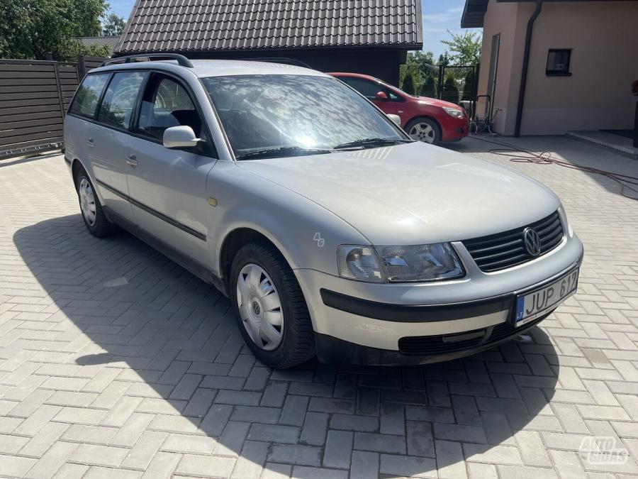Volkswagen Passat 1999 Viļņa, ar dzinēja tilpumu 1.60 L un nobraukumu 400 tūkst. km par 999 €, foto 4 vietnē AUTOMOTO.COM.LV
