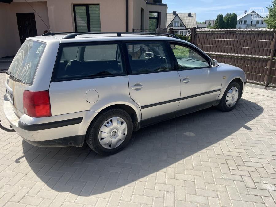 Volkswagen Passat 1999 Viļņa, ar dzinēja tilpumu 1.60 L un nobraukumu 400 tūkst. km par 999 €, foto 5 vietnē AUTOMOTO.COM.LV