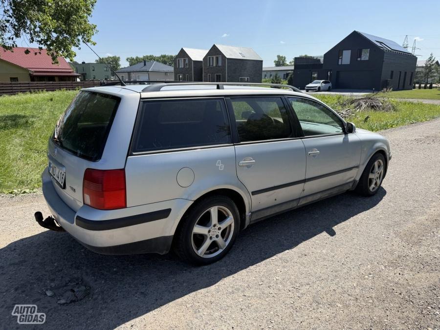 Volkswagen Passat 1999 Panevēža, ar dzinēja tilpumu 1.90 L un nobraukumu 300 tūkst. km par 310 €, foto 4 vietnē AUTOMOTO.COM.LV