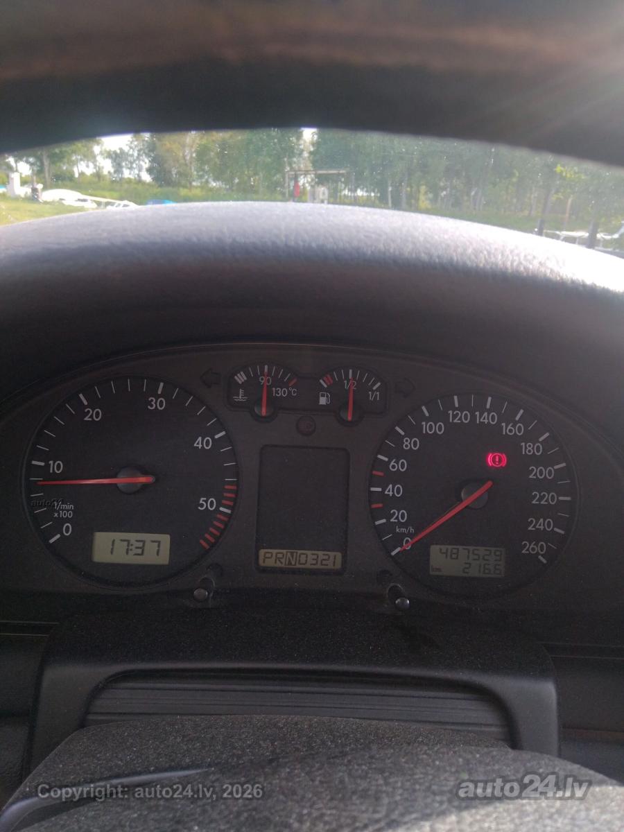 Volkswagen Passat 1999 Tallina, ar dzinēja tilpumu 1.90 L un nobraukumu 488 tūkst. km par 999 €, foto 9 vietnē AUTOMOTO.COM.LV