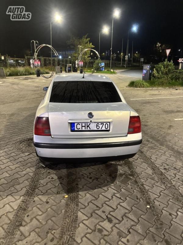 Volkswagen Passat 1999 in Vilnius, with an engine capacity of 1.90 L and mileage of 450 thousand km for 650 €, photo 7 on AUTOMOTO.COM.LV