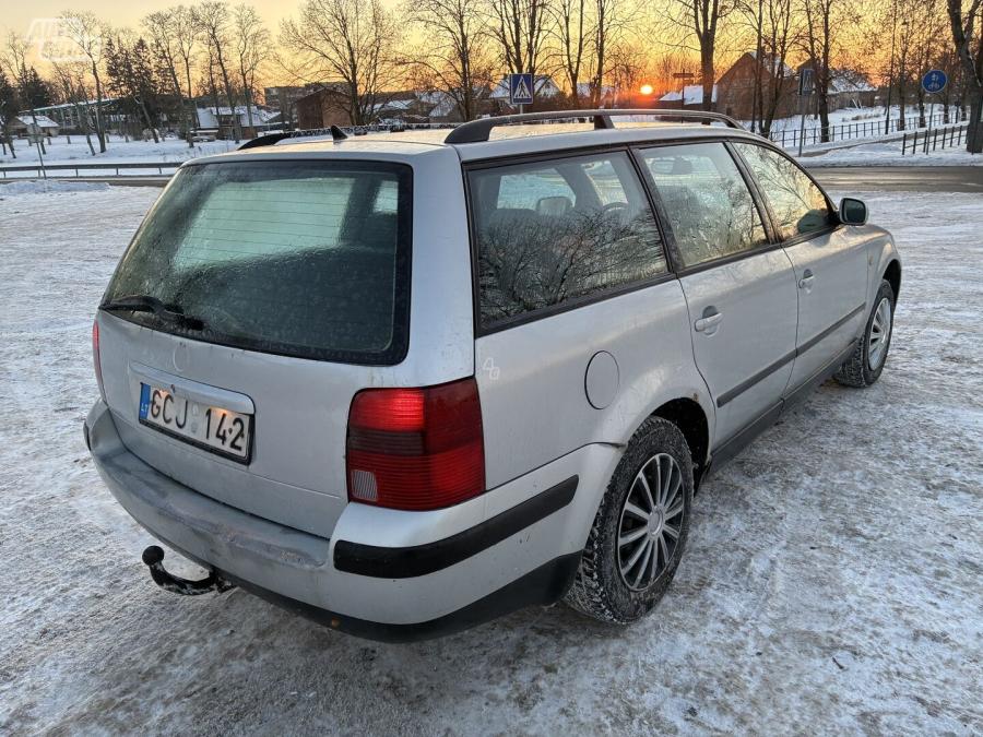 Volkswagen Passat 2000 in Utena, with an engine capacity of 1.90 L and mileage of 371 thousand km for 950 €, photo 4 on AUTOMOTO.COM.LV