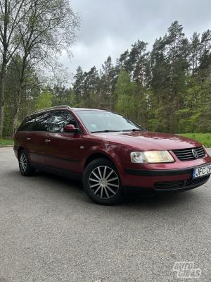 Volkswagen Passat 2000 in Klaipeda, with an engine capacity of 1.60 L and mileage of 228 thousand km for 1720 €, photo 9 on AUTOMOTO.COM.LV