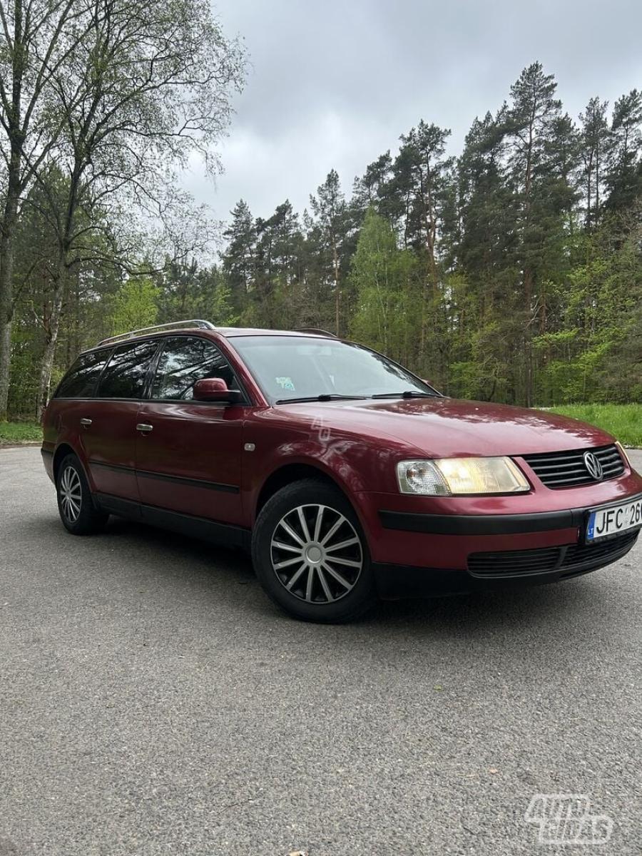 Volkswagen Passat 2000 in Klaipeda, with an engine capacity of 1.60 L and mileage of 228 thousand km for 1720 €, photo 9 on AUTOMOTO.COM.LV