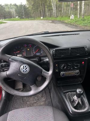 Volkswagen Passat 2000 in Klaipeda, with an engine capacity of 1.60 L and mileage of 228 thousand km for 1720 €, photo 11 on AUTOMOTO.COM.LV