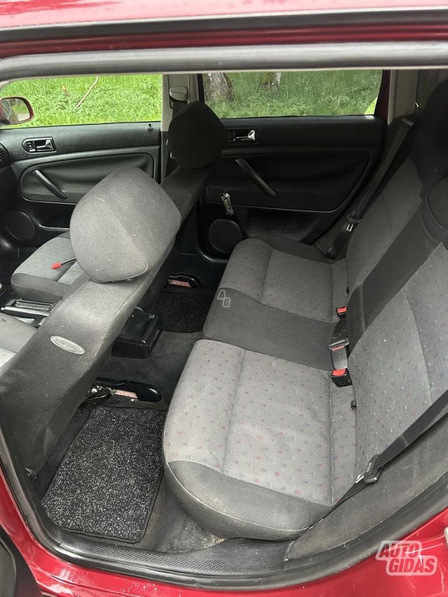 Volkswagen Passat 2000 in Klaipeda, with an engine capacity of 1.60 L and mileage of 228 thousand km for 1720 €, photo 12 on AUTOMOTO.COM.LV
