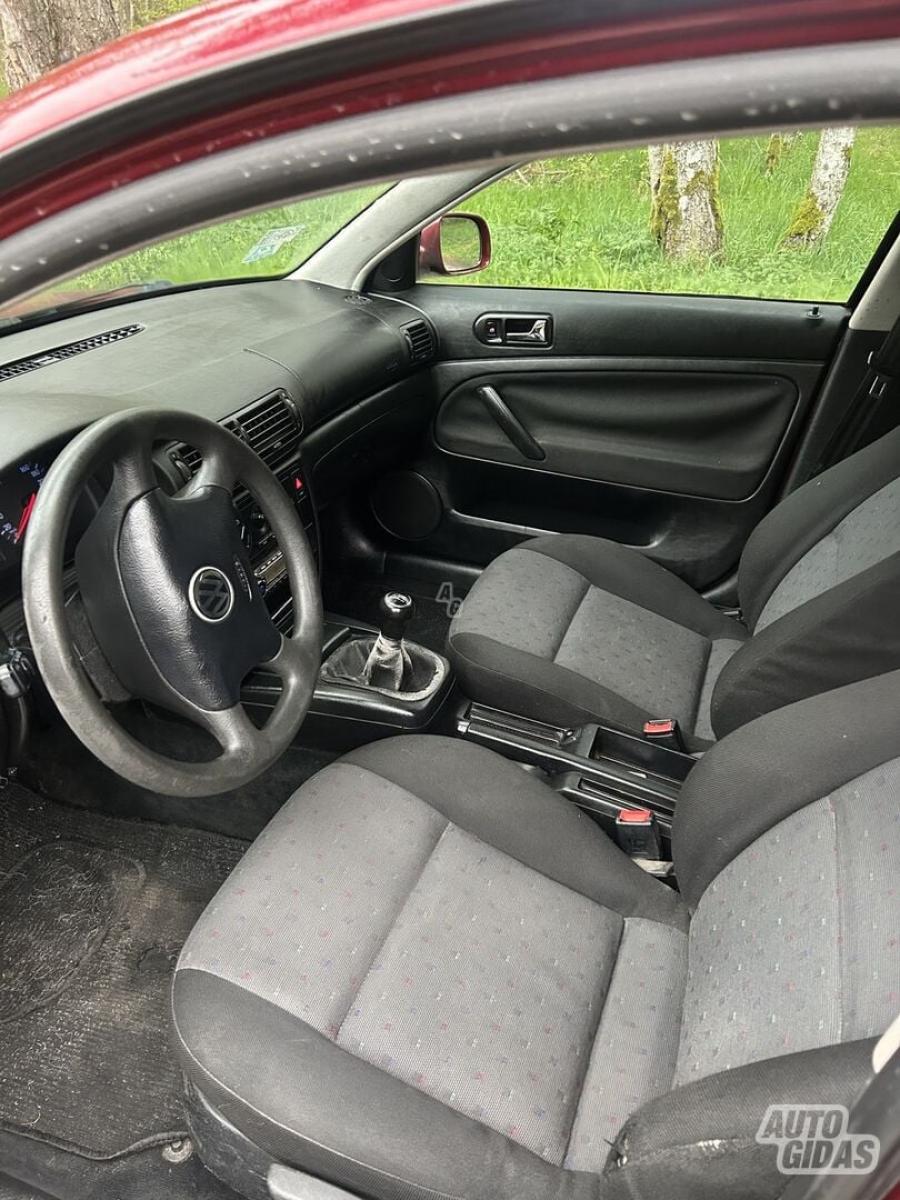 Volkswagen Passat 2000 in Klaipeda, with an engine capacity of 1.60 L and mileage of 228 thousand km for 1720 €, photo 14 on AUTOMOTO.COM.LV