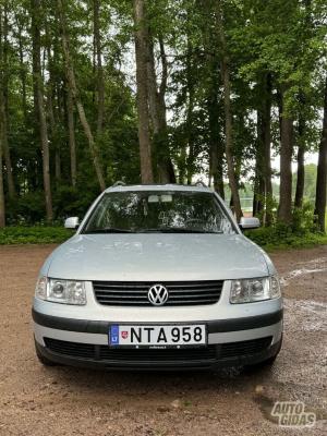 Volkswagen Passat 2000 Utena, ar dzinēja tilpumu 1.90 L un nobraukumu 325 tūkst. km par 1000 €, foto  vietnē AUTOMOTO.COM.LV