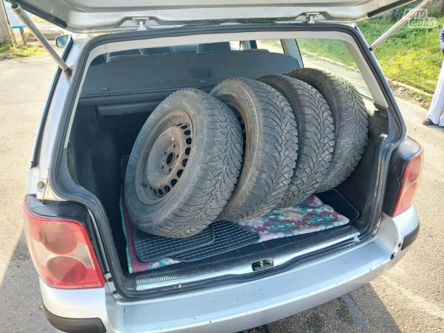 Volkswagen Passat 2000 in Panevezys, with an engine capacity of 2.00 L and mileage of 350 thousand km for 1000 €, photo 4 on AUTOMOTO.COM.LV