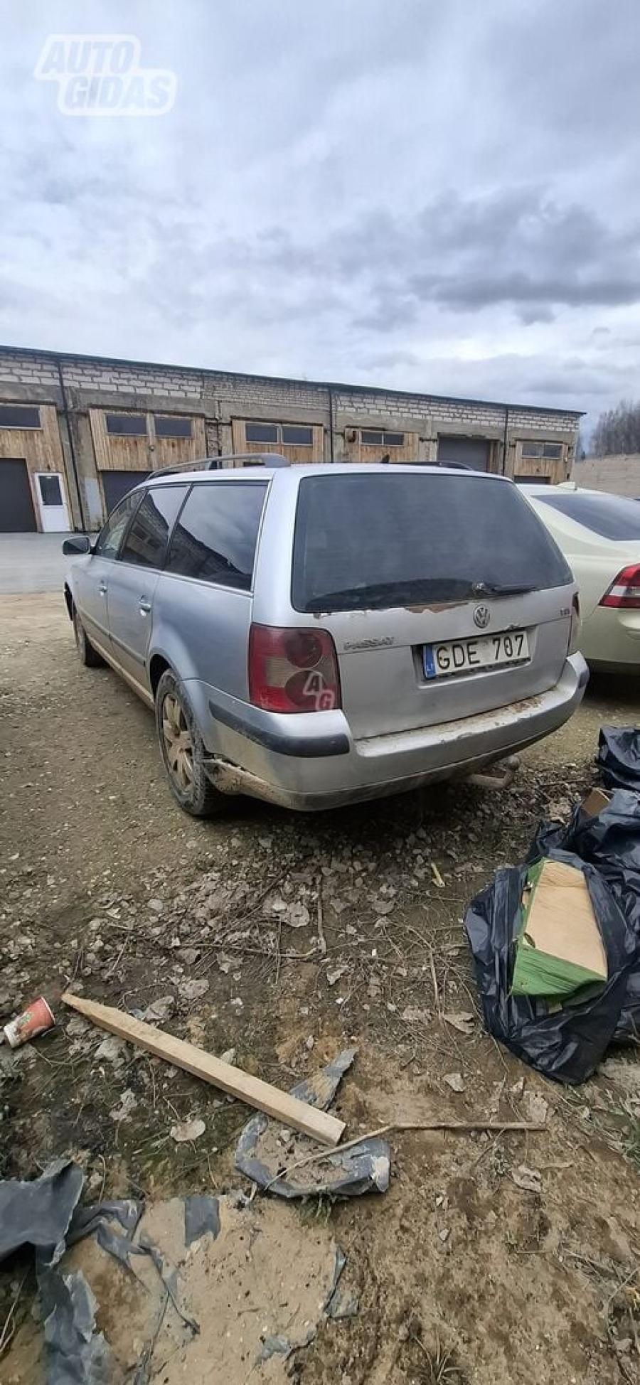 Volkswagen Passat 2001 Viļņa, ar dzinēja tilpumu 1.90 L un nobraukumu 400 tūkst. km par 320 €, foto 4 vietnē AUTOMOTO.COM.LV
