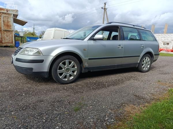 Фольксваген Пассат 2001 в Алитус на AUTOMOTO.COM.LV Фольксваген Пассат 2001 в Алитус, объемом двигателя 1.90 л и пробегом 426 тыс. км за 1350 €, фото 1 на AUTOMOTO.COM.LV