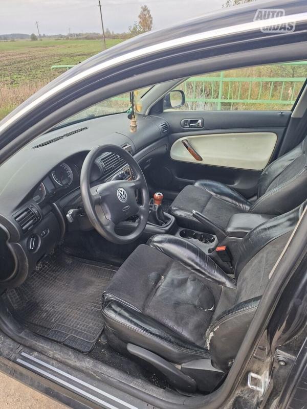 Volkswagen Passat 2001 Varėna vietnē Volkswagen Passat 2001 Varėna, ar dzinēja tilpumu 1.90 L un nobraukumu 380 tūkst. km par 1200 €, foto 8 vietnē AUTOMOTO.COM.LV