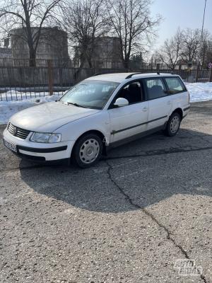 Volkswagen Passat 2002 Panevēža, ar dzinēja tilpumu 1.90 L un nobraukumu 300 tūkst. km par 500 €, foto 2 vietnē AUTOMOTO.COM.LV