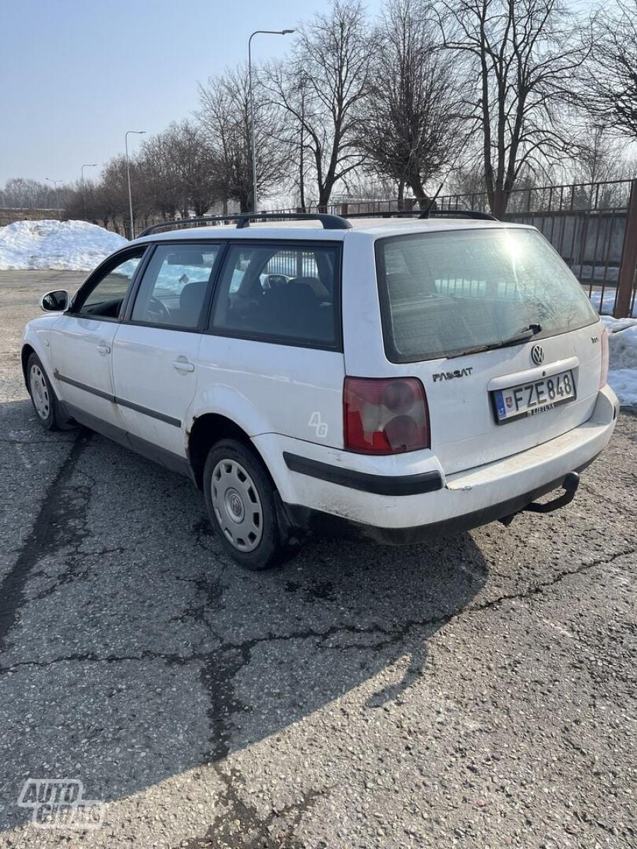 Volkswagen Passat 2002 Panevēža, ar dzinēja tilpumu 1.90 L un nobraukumu 300 tūkst. km par 500 €, foto 5 vietnē AUTOMOTO.COM.LV