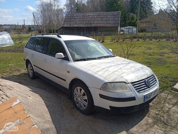 Фольксваген Пассат 2002 в Вильнюс, объемом двигателя 1.90 л и пробегом 300 тыс. км за 1050 €, фото 1 на AUTOMOTO.COM.LV