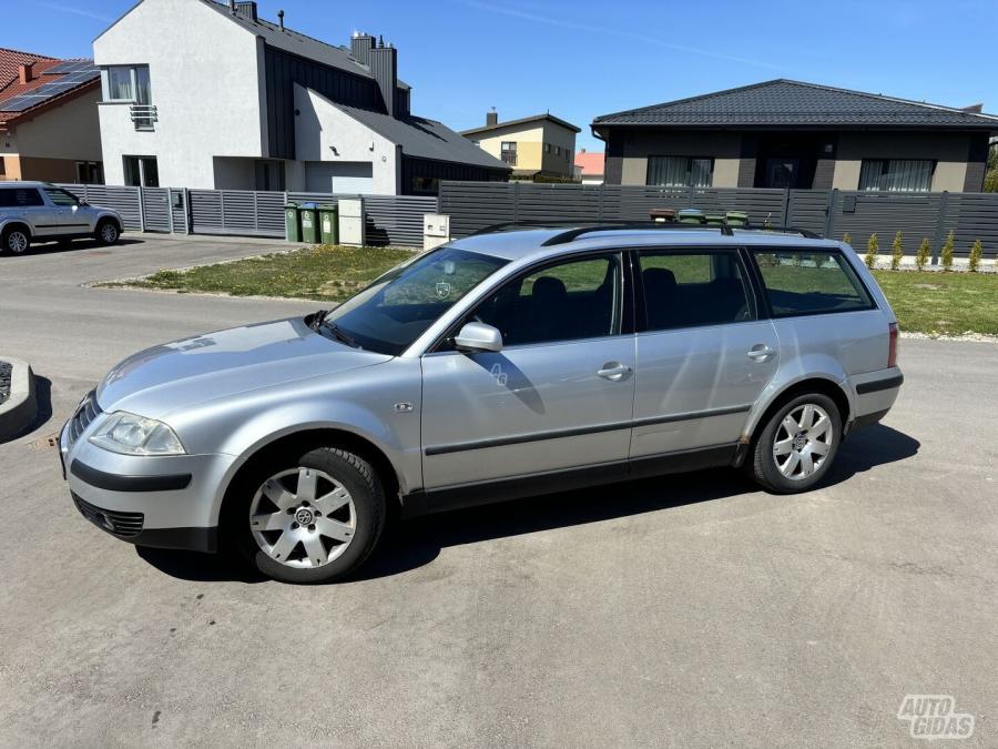 Volkswagen Passat 2002 in Kaunas, with an engine capacity of 1.90 L and mileage of 395 thousand km for 1800 €, photo 3 on AUTOMOTO.COM.LV