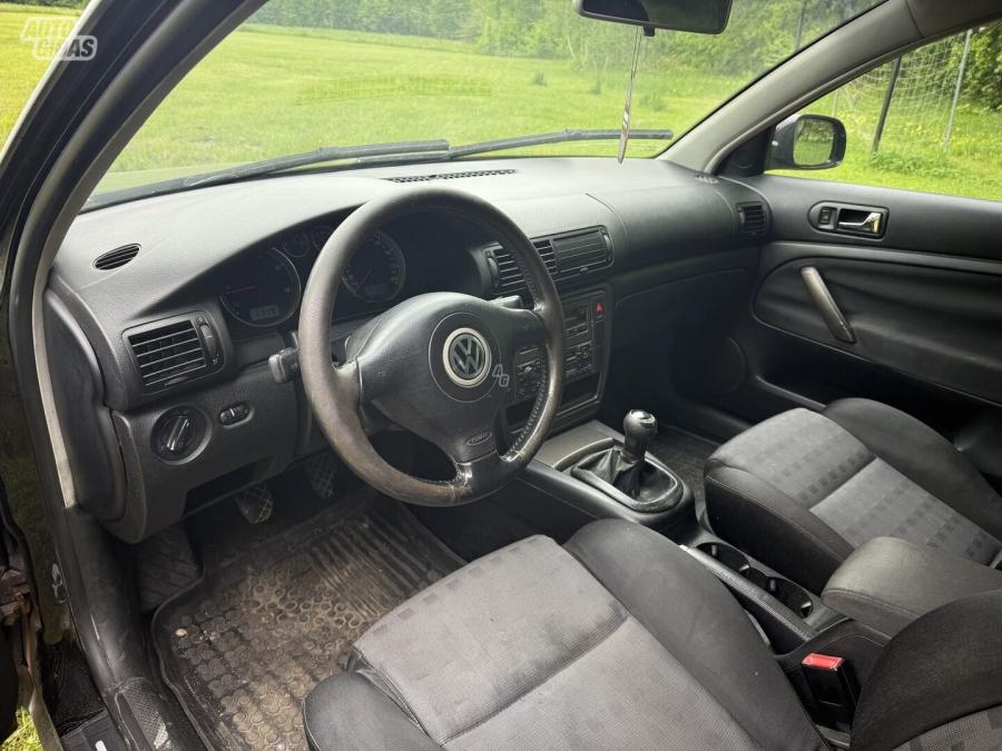 Volkswagen Passat 2002 in Vilnius, with an engine capacity of 1.90 L and mileage of 360 thousand km for 1050 €, photo 11 on AUTOMOTO.COM.LV
