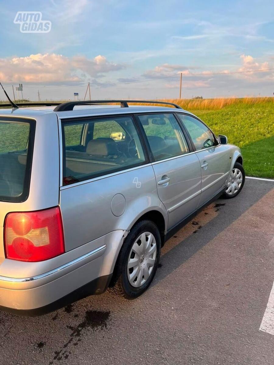 Volkswagen Passat 2002 in Kalvarija, with an engine capacity of 1.90 L and mileage of 350 thousand km for 1100 €, photo 3 on AUTOMOTO.COM.LV
