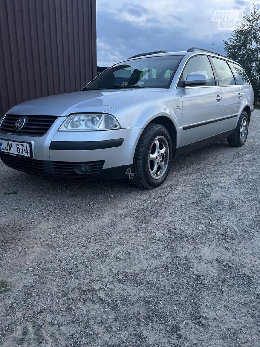 Volkswagen Passat 2002 in Prienai, with an engine capacity of 1.90 L and mileage of 369 thousand km for 1750 €, photo 1 on AUTOMOTO.COM.LV