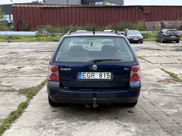 Volkswagen Passat 2002 in Kaunas on AUTOMOTO.COM.LV Volkswagen Passat 2002 in Kaunas, with an engine capacity of 1.90 L and mileage of 270 thousand km for 850 €, photo 6 on AUTOMOTO.COM.LV