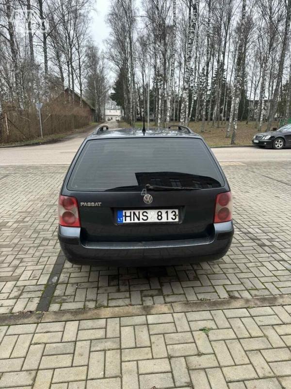 Volkswagen Passat 2003 in Kaunas, with an engine capacity of 1.90 L and mileage of 296 thousand km for 1250 €, photo 5 on AUTOMOTO.COM.LV