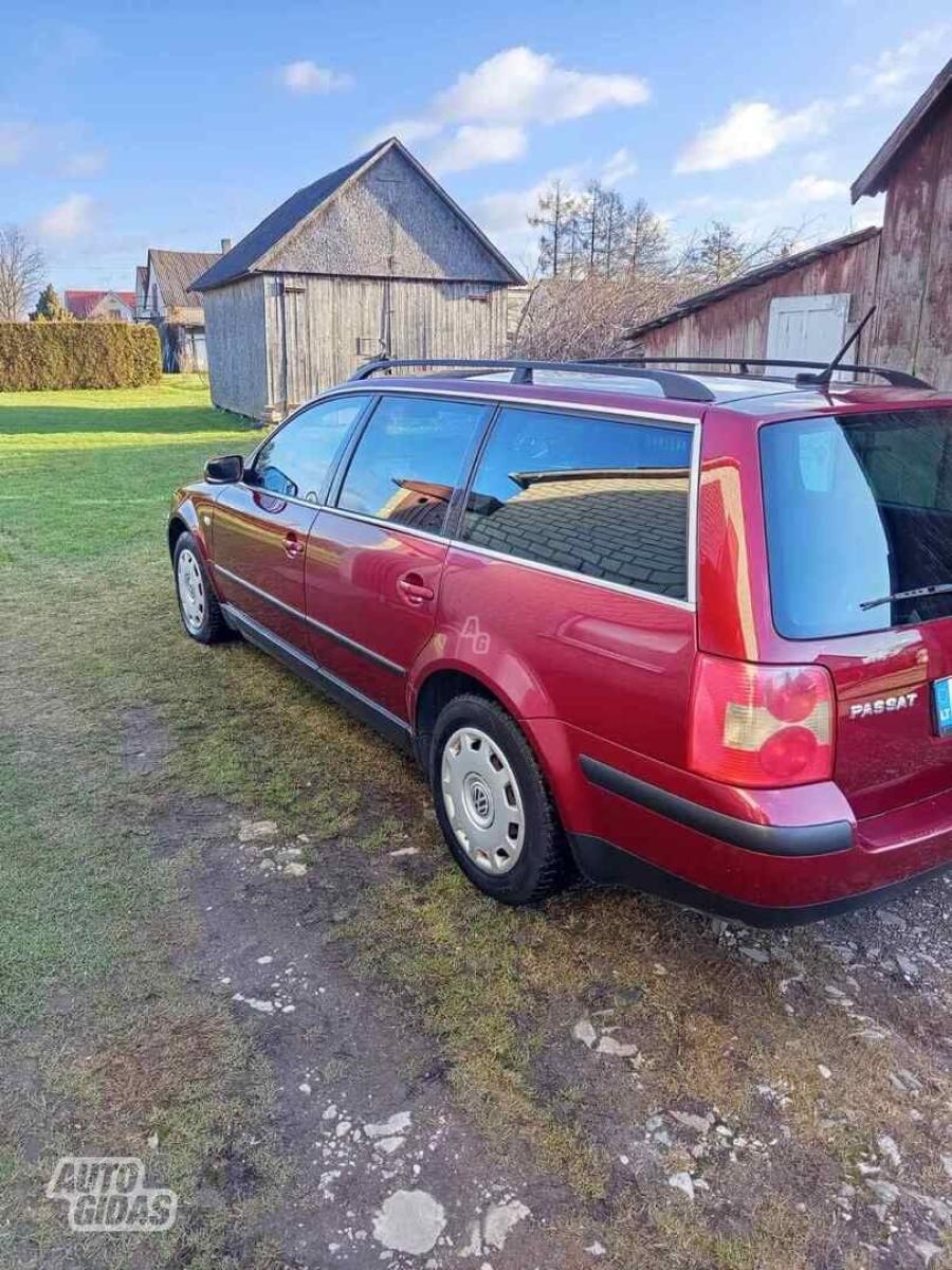 Volkswagen Passat 2003 in Sakiai, with an engine capacity of 1.90 L and mileage of 330 thousand km for 1450 €, photo 10 on AUTOMOTO.COM.LV