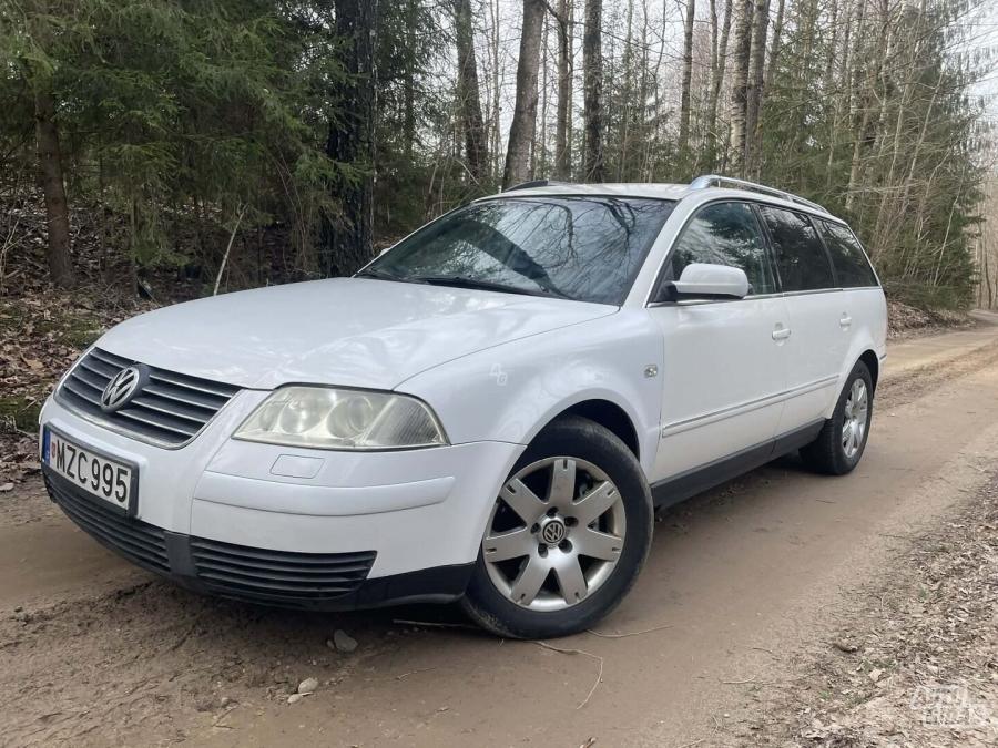 Volkswagen Passat 2003 in Telschi, with an engine capacity of 2.50 L and mileage of 291 thousand km for 790 €, photo 1 on AUTOMOTO.COM.LV