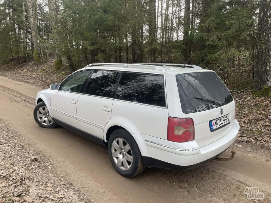 Volkswagen Passat 2003 in Telschi, with an engine capacity of 2.50 L and mileage of 291 thousand km for 790 €, photo 2 on AUTOMOTO.COM.LV