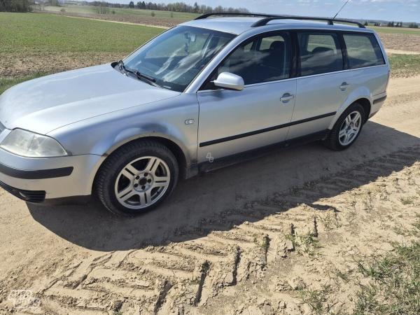 Volkswagen Passat 2003 Šalčininkai, ar dzinēja tilpumu 1.90 L un nobraukumu 338 tūkst. km par 1000 €, foto 1 vietnē AUTOMOTO.COM.LV