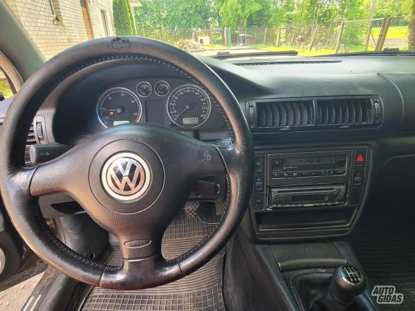 Volkswagen Passat 2003 in Marijampole, with an engine capacity of 1.90 L and mileage of 450 thousand km for 1350 €, photo 10 on AUTOMOTO.COM.LV