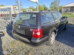 Volkswagen Passat 2003 in Kaunas, with an engine capacity of 1.90 L and mileage of 249 thousand km for 1850 €, photo 5 on AUTOMOTO.COM.LV