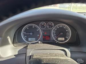Volkswagen Passat 2003 in Kaunas, with an engine capacity of 1.90 L and mileage of 249 thousand km for 1850 €, photo 9 on AUTOMOTO.COM.LV