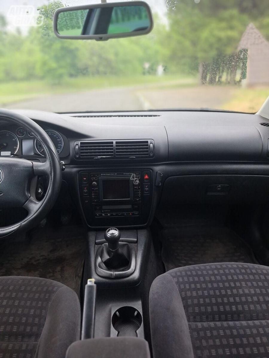 Volkswagen Passat 2003 in Klaipeda, with an engine capacity of 1.90 L and mileage of 326 thousand km for 1199 €, photo 12 on AUTOMOTO.COM.LV