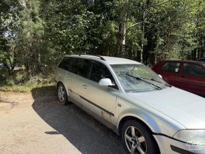 Volkswagen Passat 2003 in Vilnius, with an engine capacity of 1.90 L and mileage of 400 thousand km for 360 €, photo 3 on AUTOMOTO.COM.LV