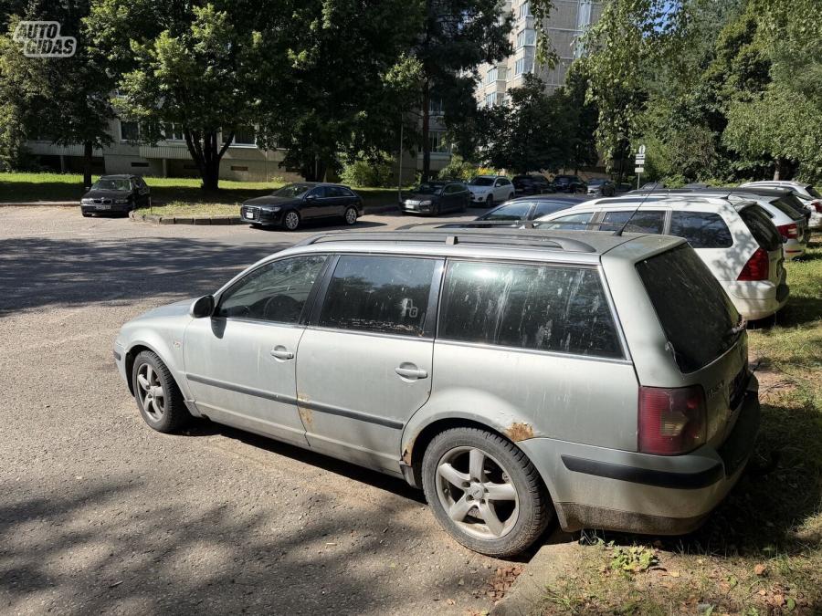 Volkswagen Passat 2003 in Vilnius, with an engine capacity of 1.90 L and mileage of 400 thousand km for 360 €, photo 5 on AUTOMOTO.COM.LV