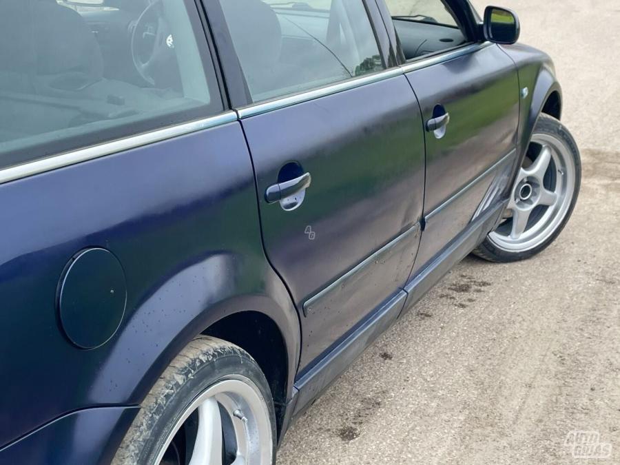 Volkswagen Passat 2003 in Kaunas, with an engine capacity of 1.90 L and mileage of 271 thousand km for 1000 €, photo 5 on AUTOMOTO.COM.LV