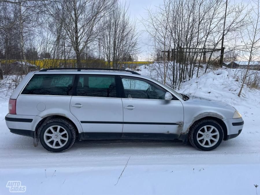 Volkswagen Passat 2004 in Siauliai, with an engine capacity of 1.90 L and mileage of 300 thousand km for 570 €, photo 8 on AUTOMOTO.COM.LV