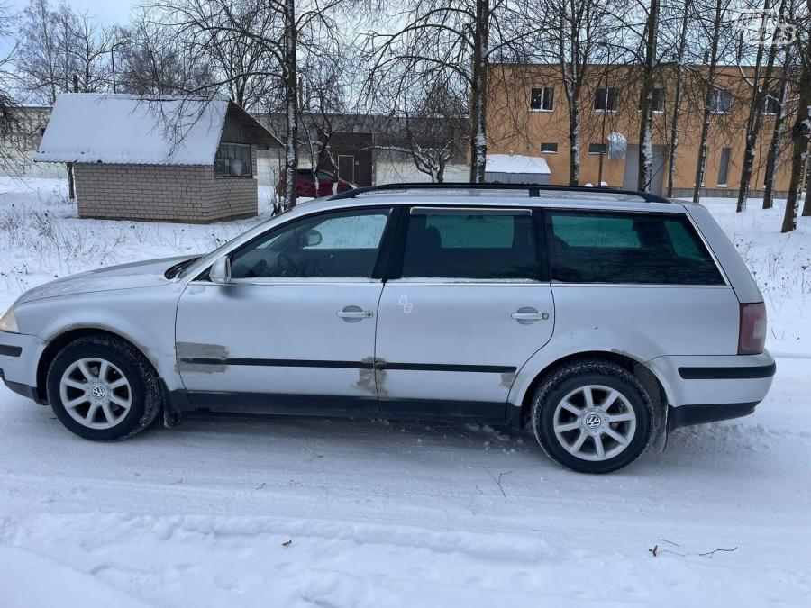 Volkswagen Passat 2004 in Siauliai, with an engine capacity of 1.90 L and mileage of 300 thousand km for 570 €, photo 9 on AUTOMOTO.COM.LV