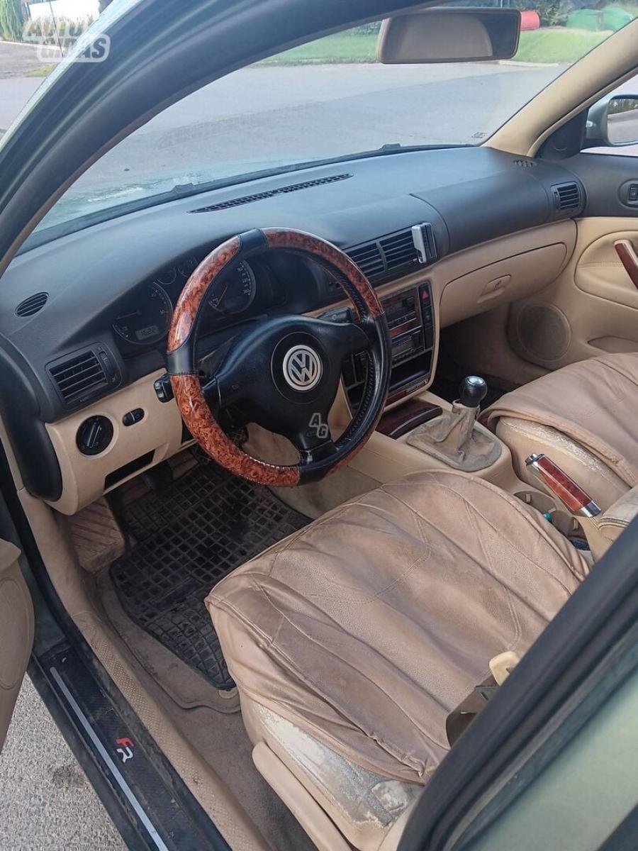 Volkswagen Passat 2004 Viļņa, ar dzinēja tilpumu 1.90 L un nobraukumu 327 tūkst. km par 1500 €, foto 3 vietnē AUTOMOTO.COM.LV